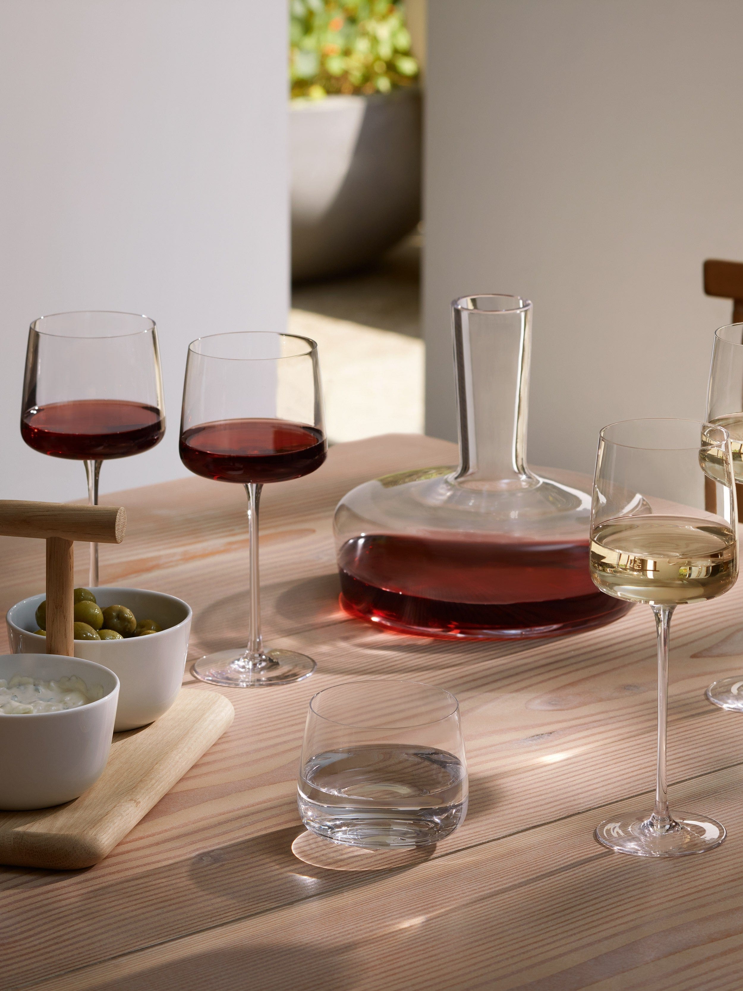 Modern Wine Decanter – Kier Design Interiors